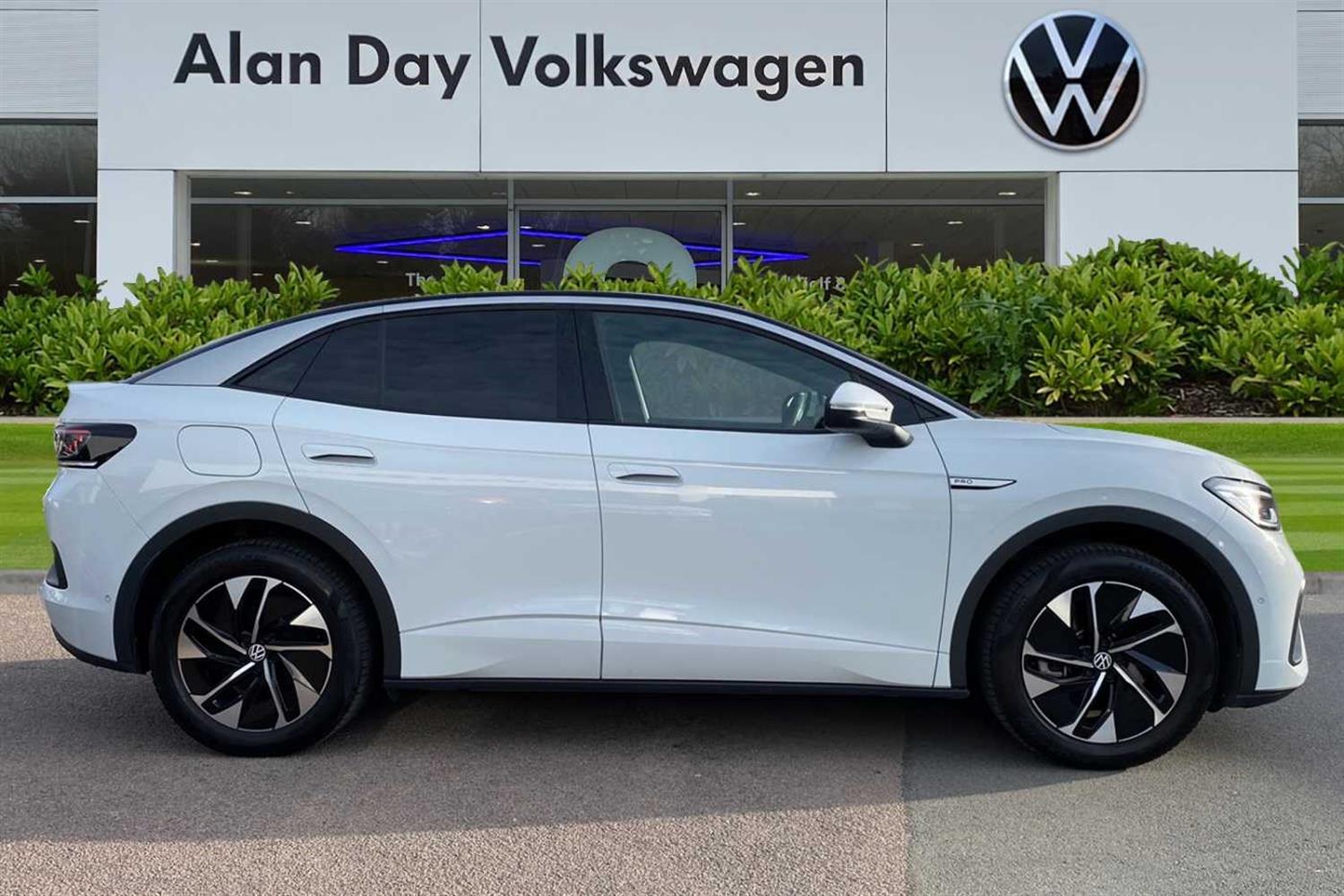 Alan Day Group - 2022 Volkswagen ID.5 Style 77kWh Pro Performance 204PS ...